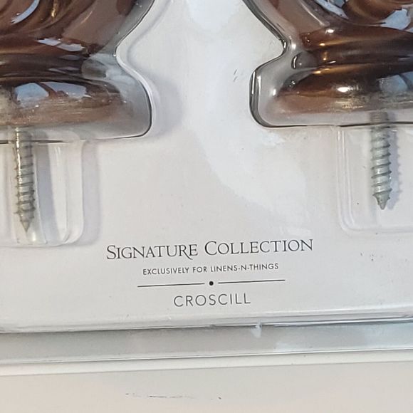 Croscill | Accents | Pair Of Croscill Signature Collection Decor ...